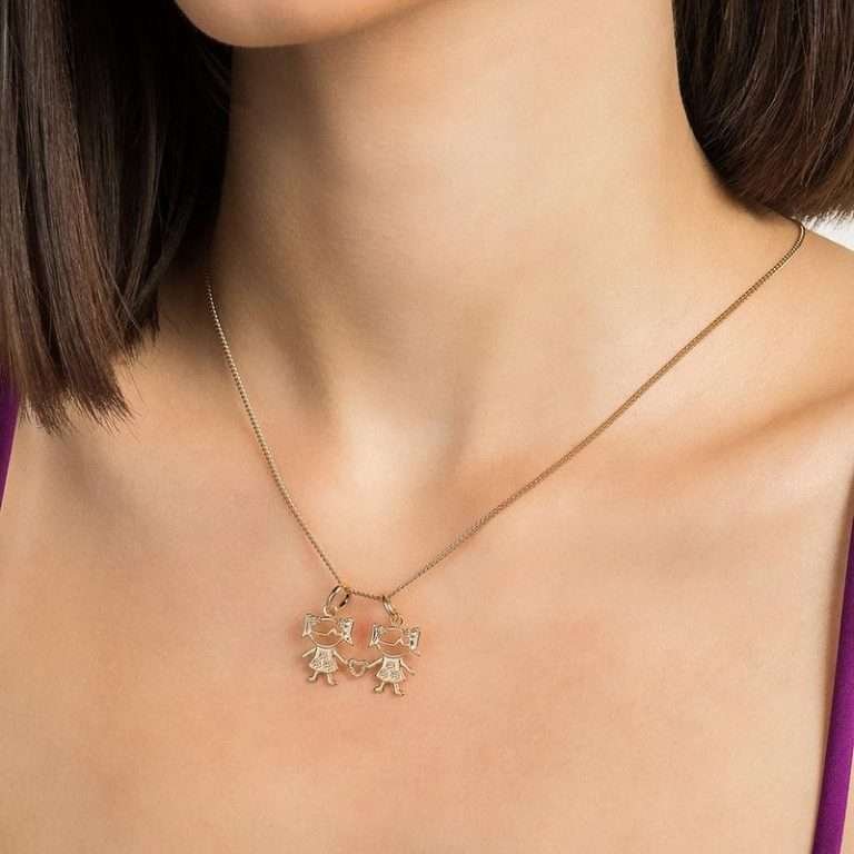 Dije Dos Niñas Corazón Oro 18k | Kalila Nicholas